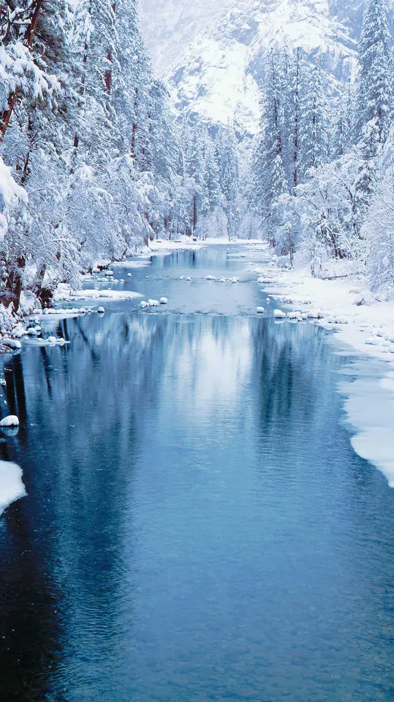 Merced River, Yosemite National Park, California, United States ...